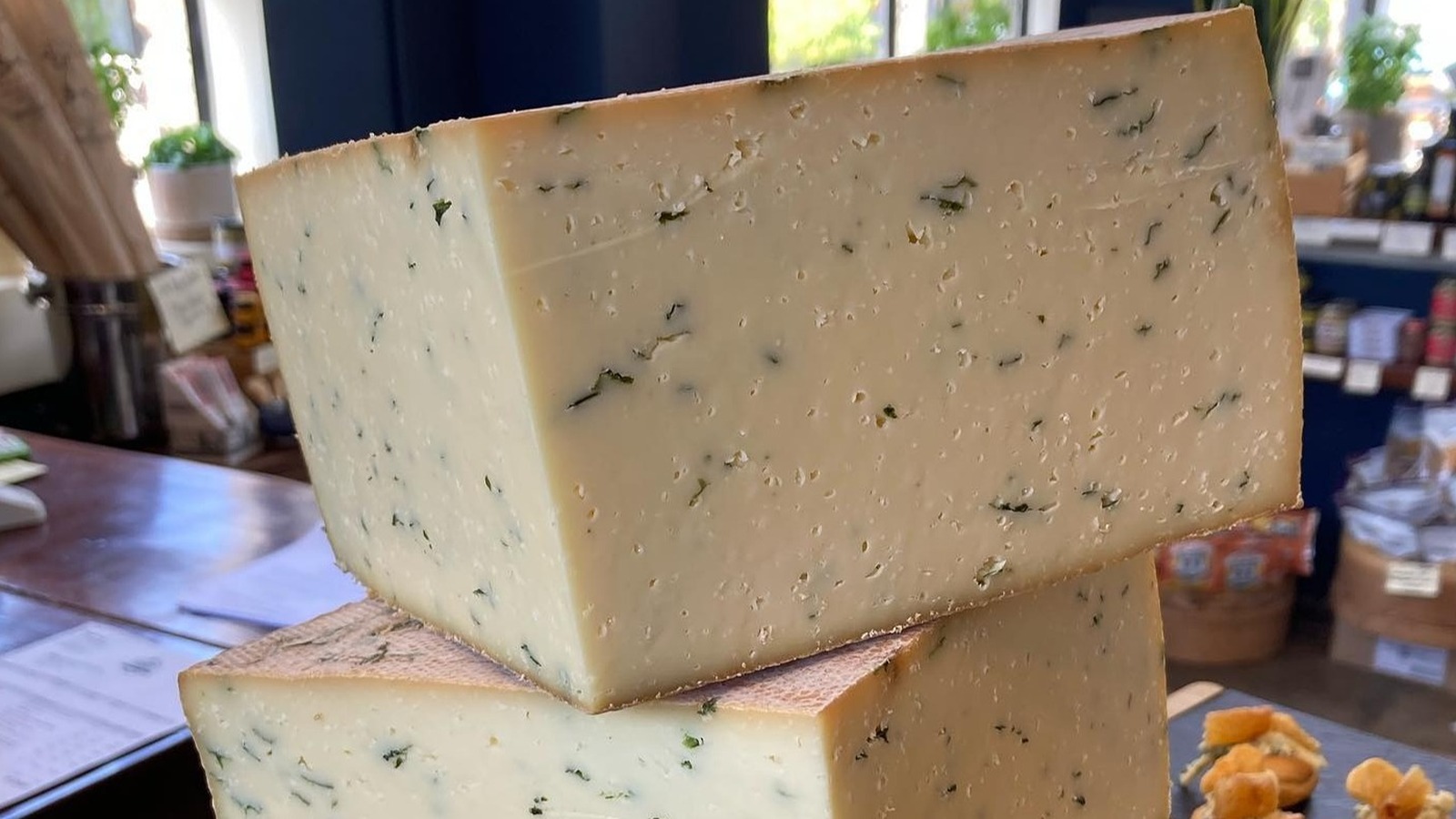 Lisa With Ramps: The Flavorful Cheese With Notes Of Garlic And Onion