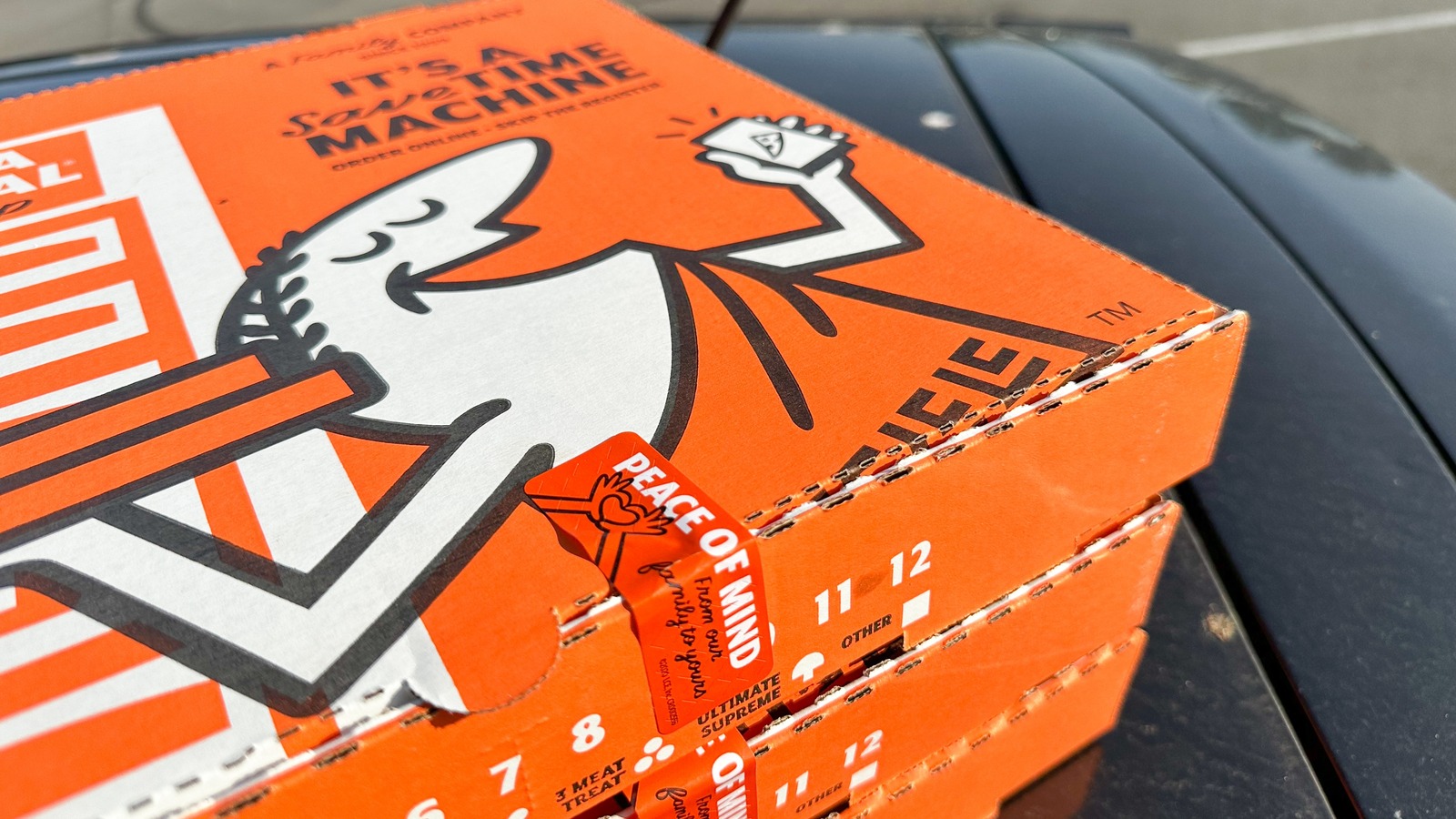 Little Caesars' Pretzel Crust Pizza Is Back In 2025: Here's When You ...