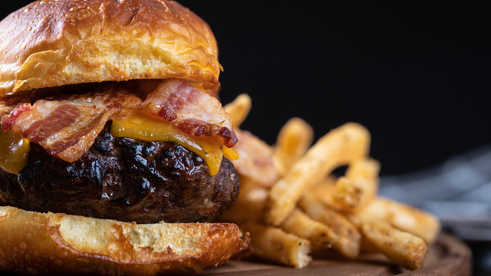 Make Bacon Cheeseburgers Even Better With One Simple Step