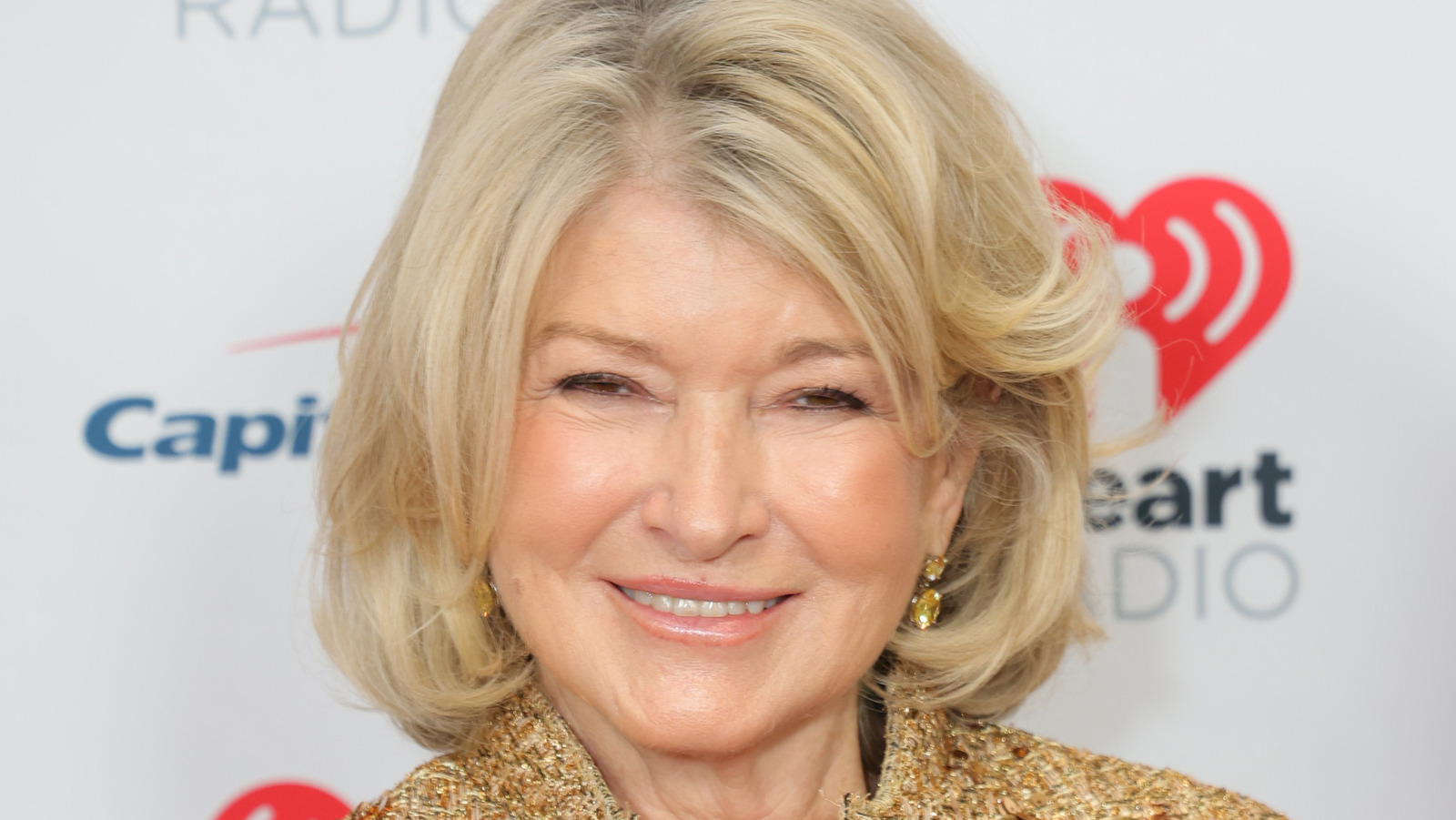 Martha Stewart Makes Fresh Ricotta With 4 Basic Ingredients
