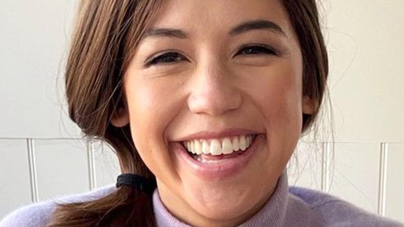 Molly Yeh's Tip For Ensuring A Fully Dried Cast Iron Skillet - Exclusive