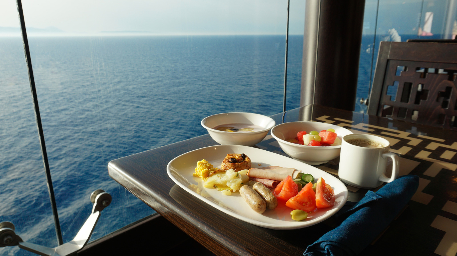 The Cruise Ships With The Worst Buffets, According To Passengers