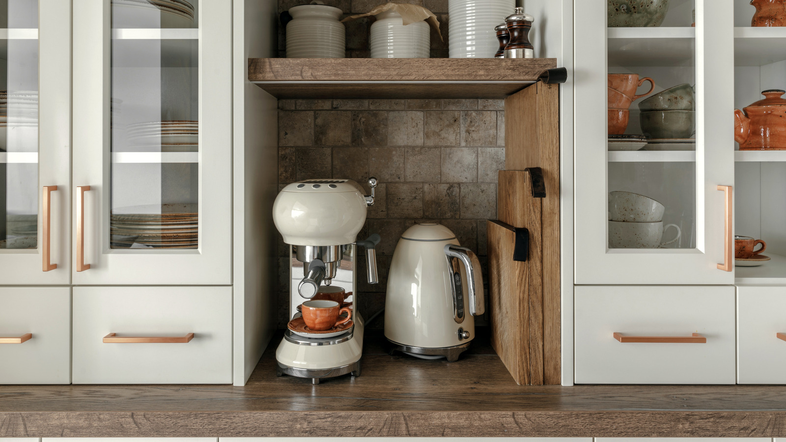 Why You Might Want To Add An Appliance Garage To Your Kitchen
