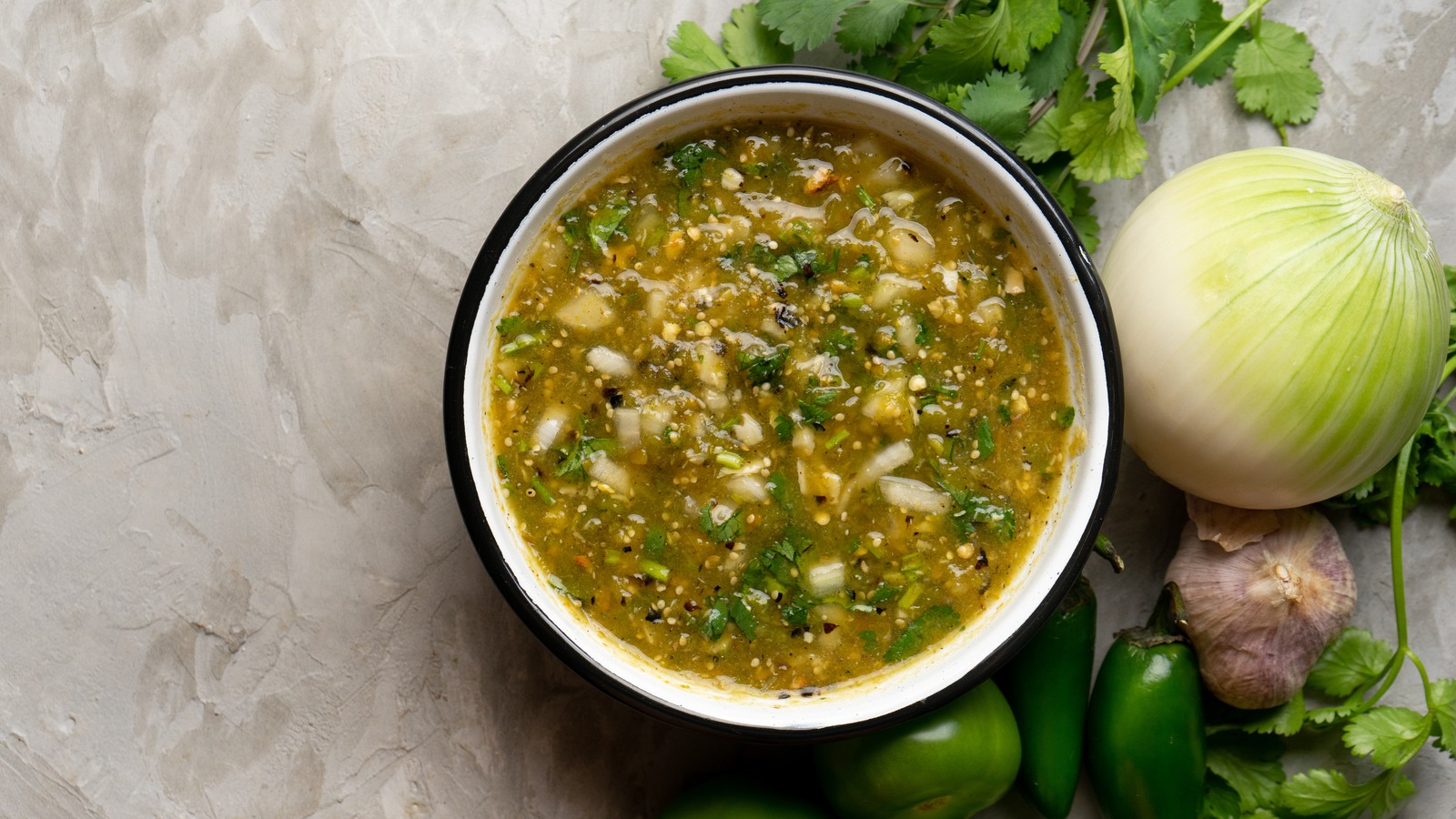 Roast Your Jalapeños For Restaurant-Worthy Smoky Salsa