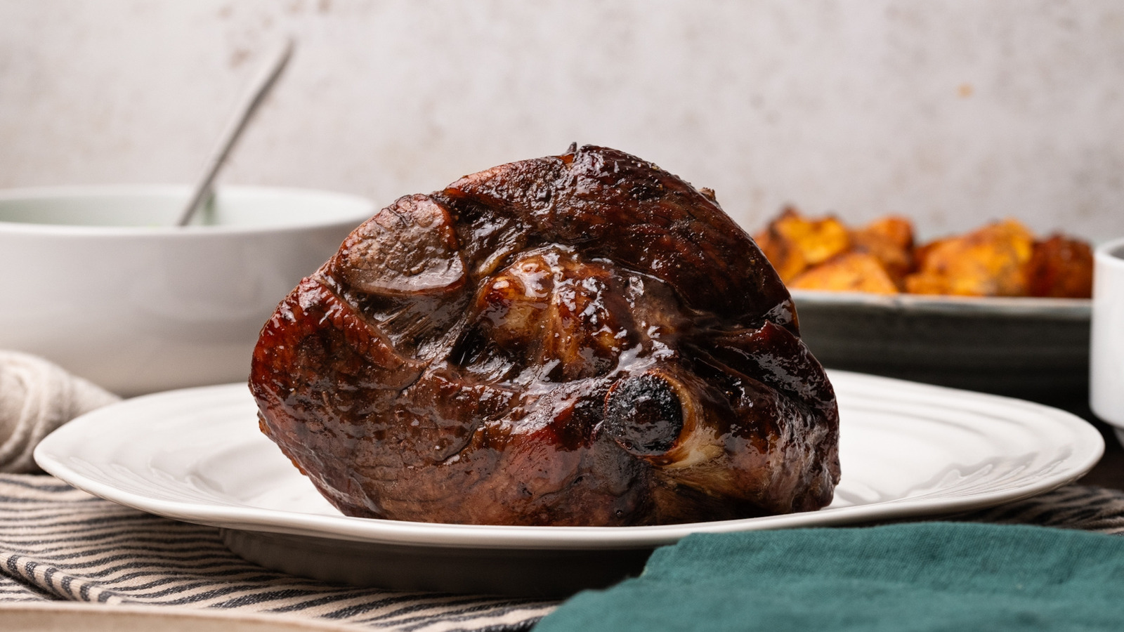 Roasted Leg Of Lamb With Sweet Rum Glaze Recipe