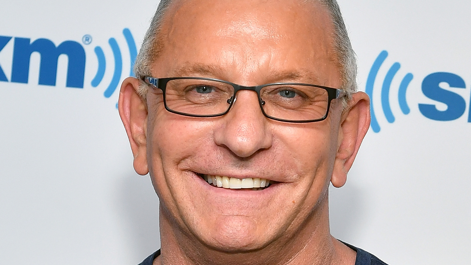 Robert Irvine Checks Up On Every Restaurant From Restaurant: Impossible ...