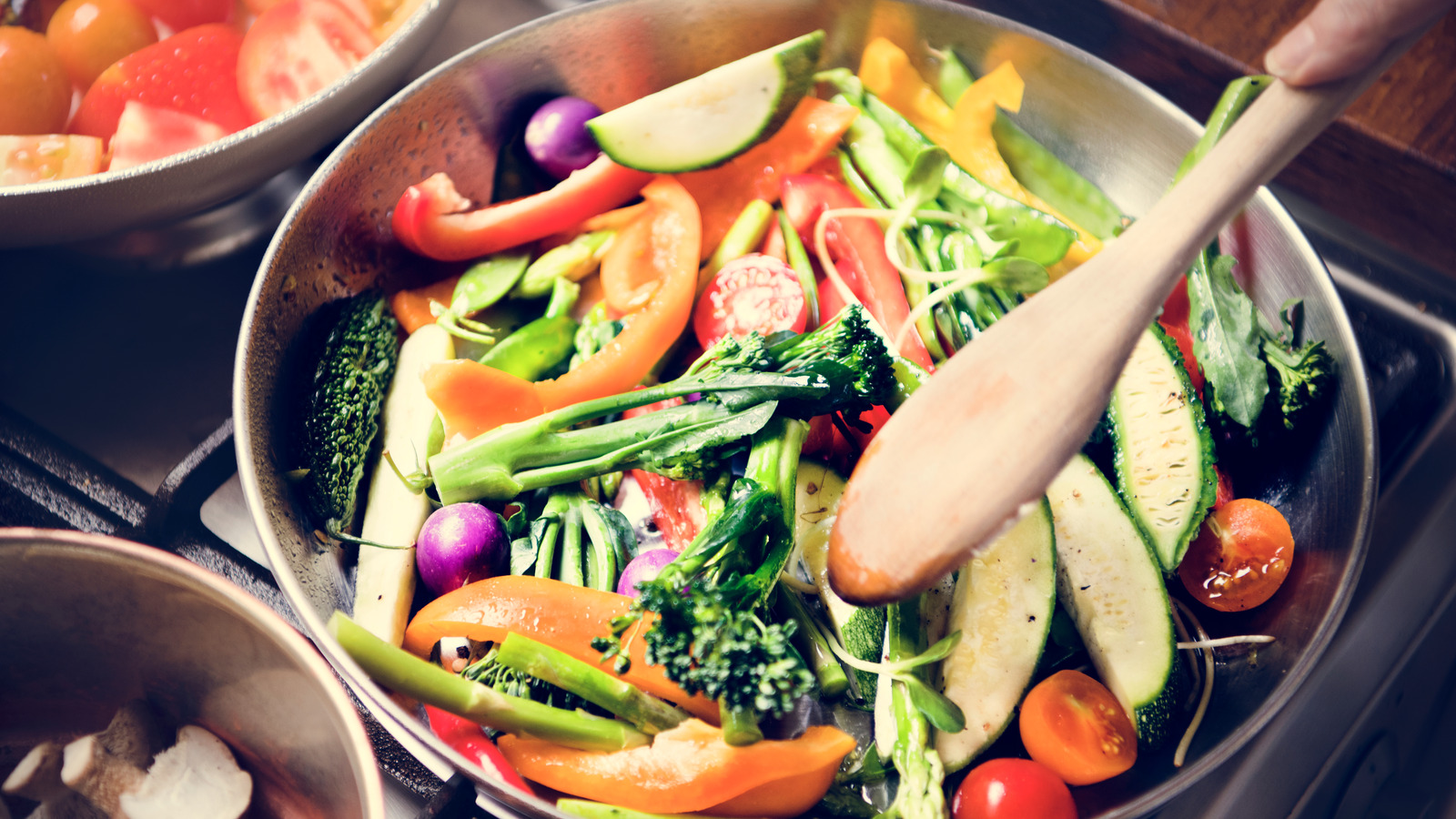 Sauté Like A Chef Using The 'From The Ground Up' Method