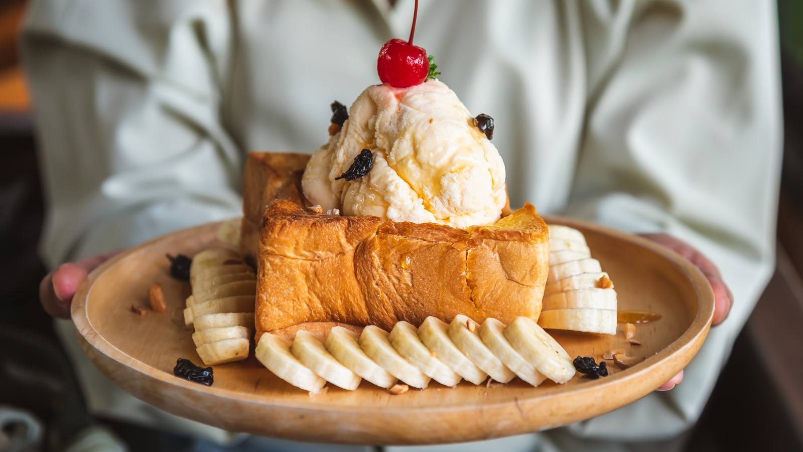 Save A Dry Cake By Turning Slices Into Decadent Dessert French Toast