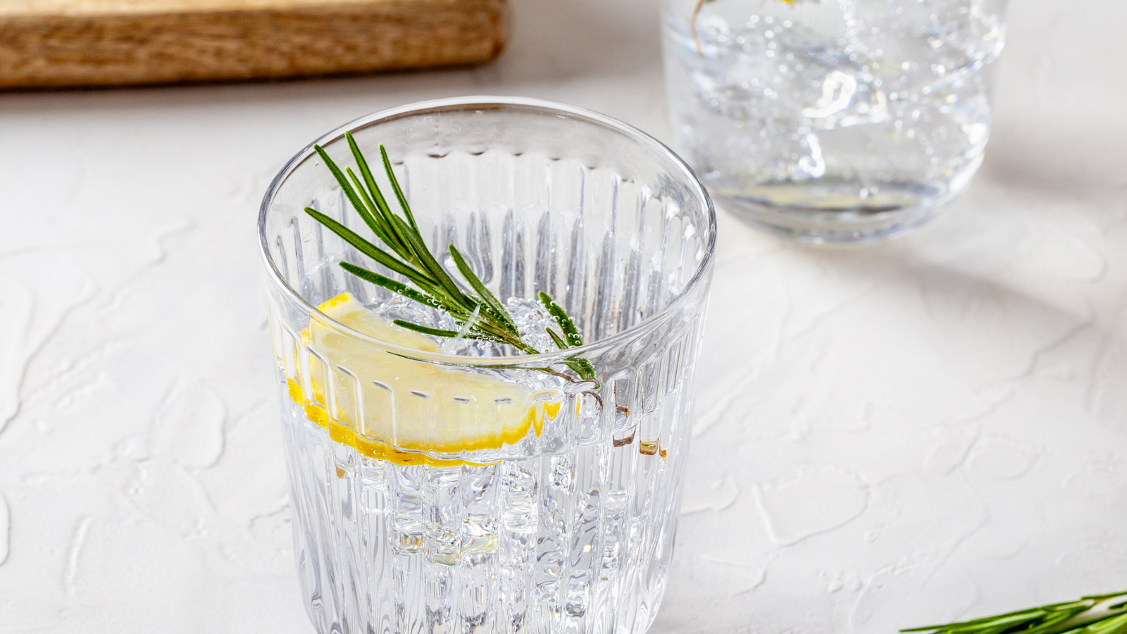 Seltzer Vs. Tonic Water: What's The Difference?