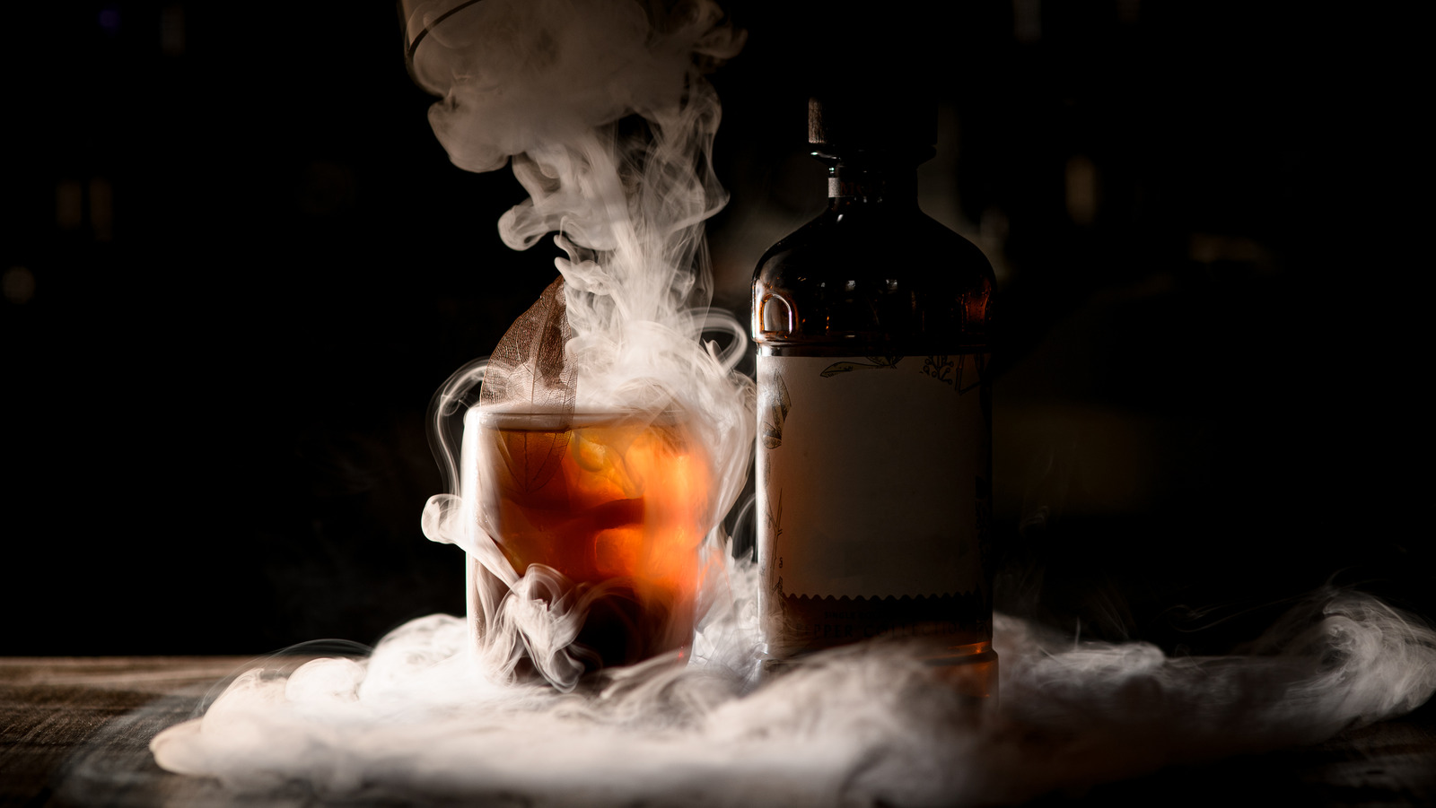 Smoked Ice Cubes Are The Subtle Way To Add Bold Flavor To Your Drinks