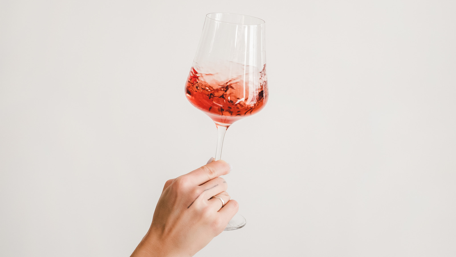 Study Reveals How Even A Small Amount Of Alcohol Affects Your Brain