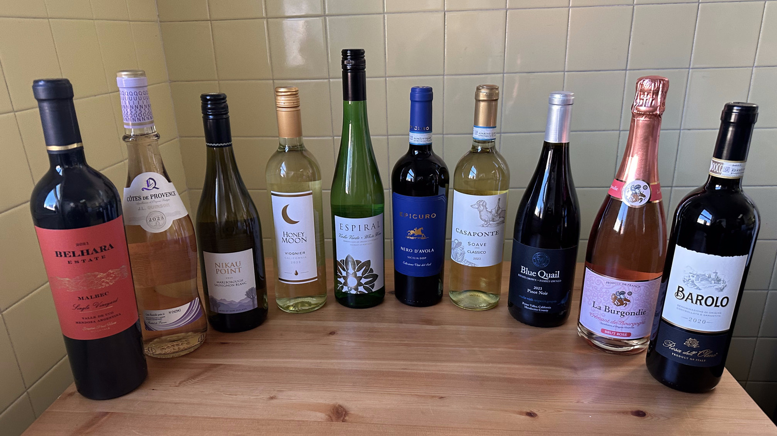 The 10 Best Trader Joe's Wines To Try This Valentine's Day