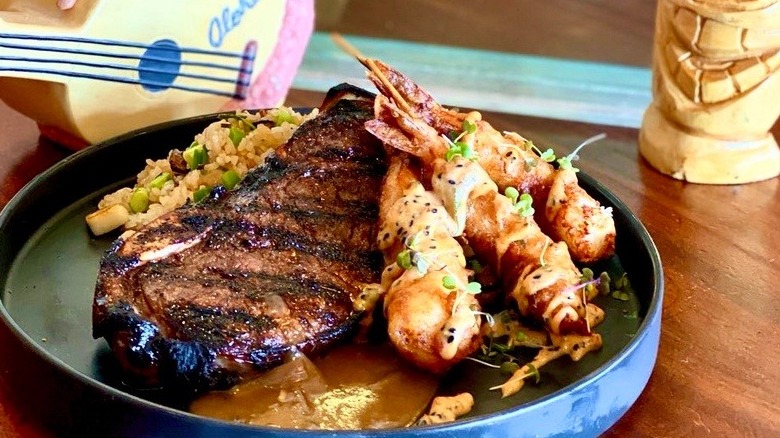 The 14 Best Restaurants On The Waikiki Waterfront