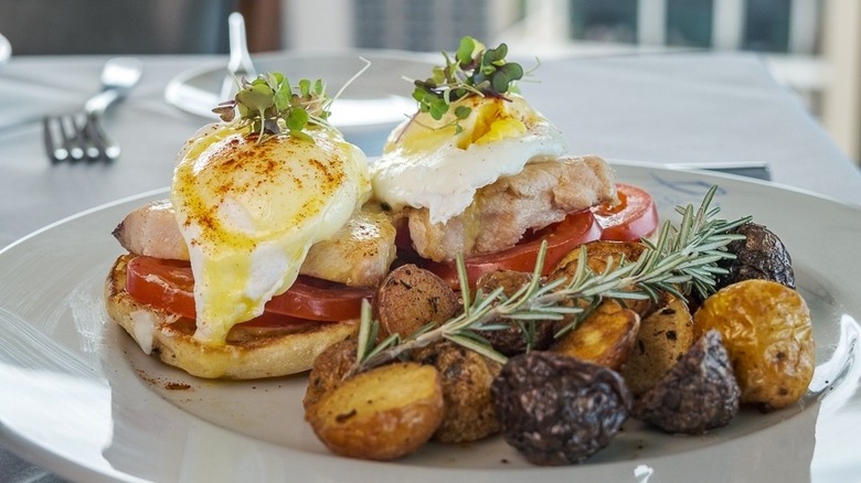 The 14 Best Restaurants On The Waikiki Waterfront