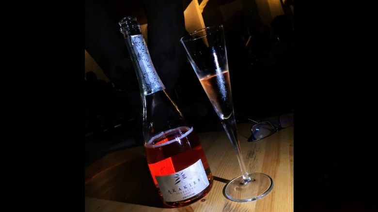 The 15 Best Affordable Sparkling Wines For Valentine's Day