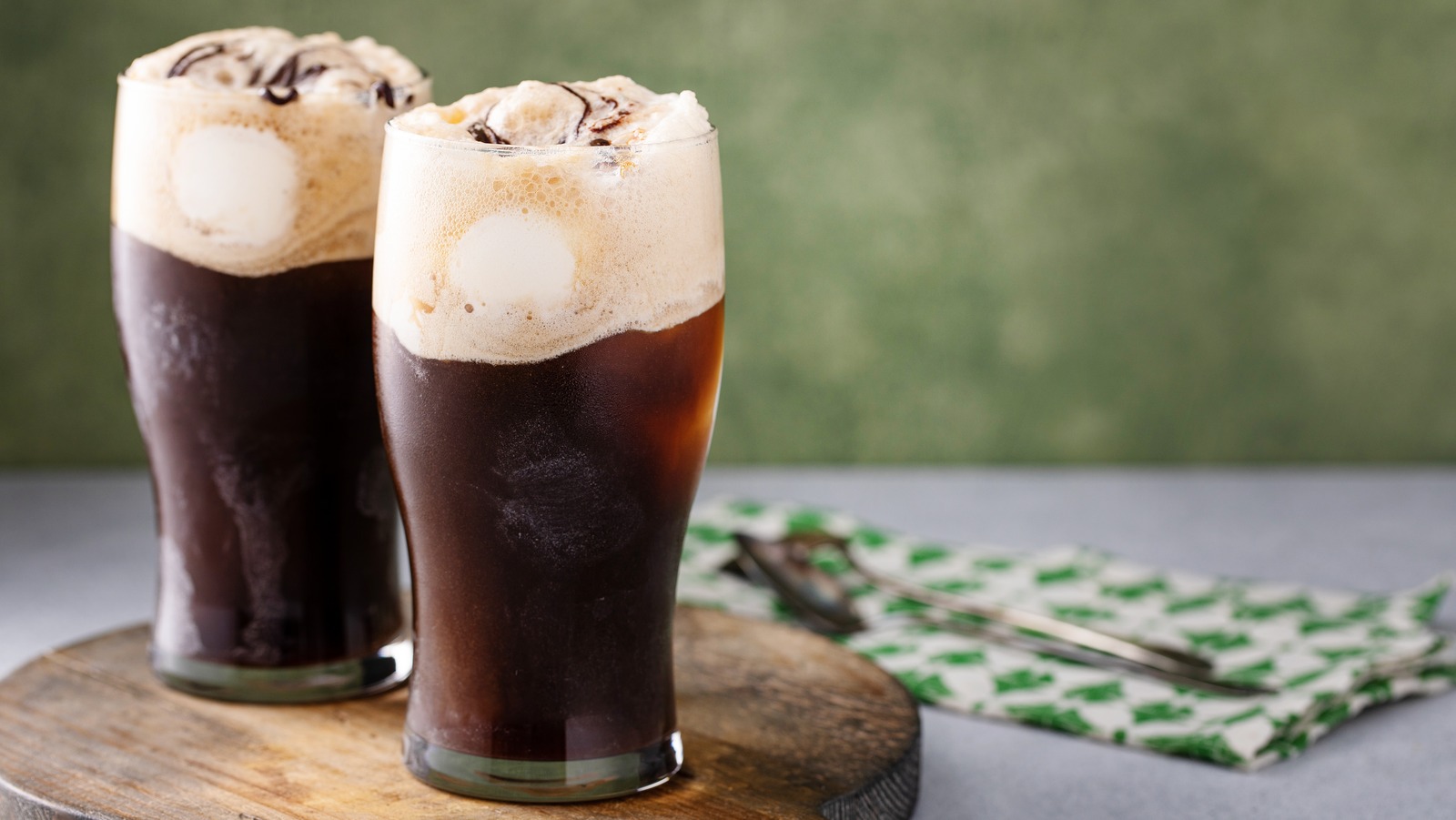 The 2 Ingredients That Turn Your Iced Coffee Into A Satisfyingly Boozy ...