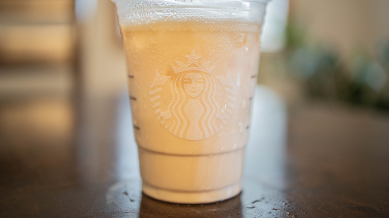 The Absolute Best Starbucks Tea Drinks Ranked