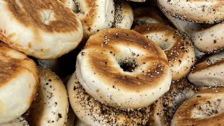 The Best Bagel Shops In Every State, According To Online Reviews