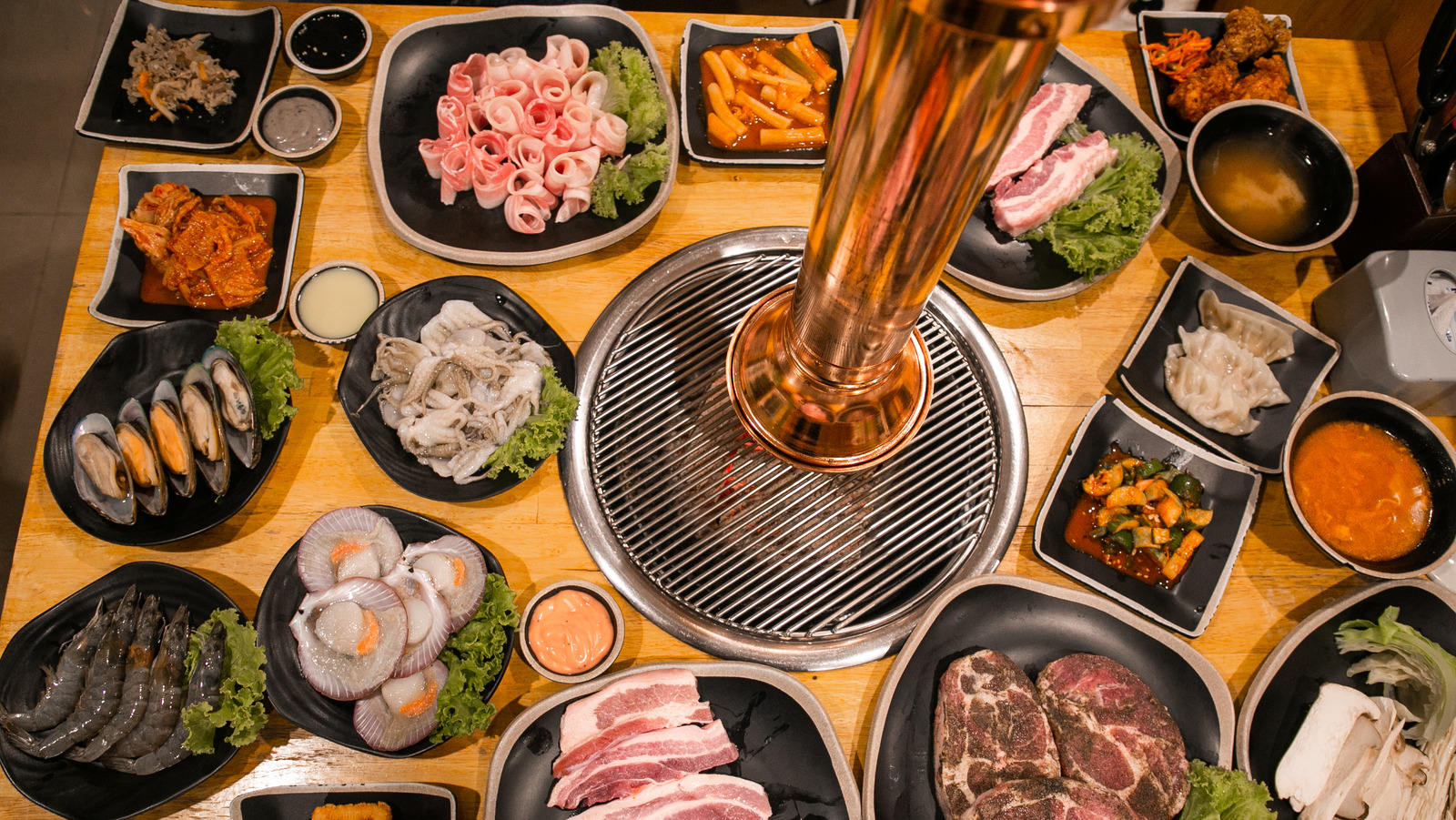 The Best Banchan To Try For Korean BBQ Beginners