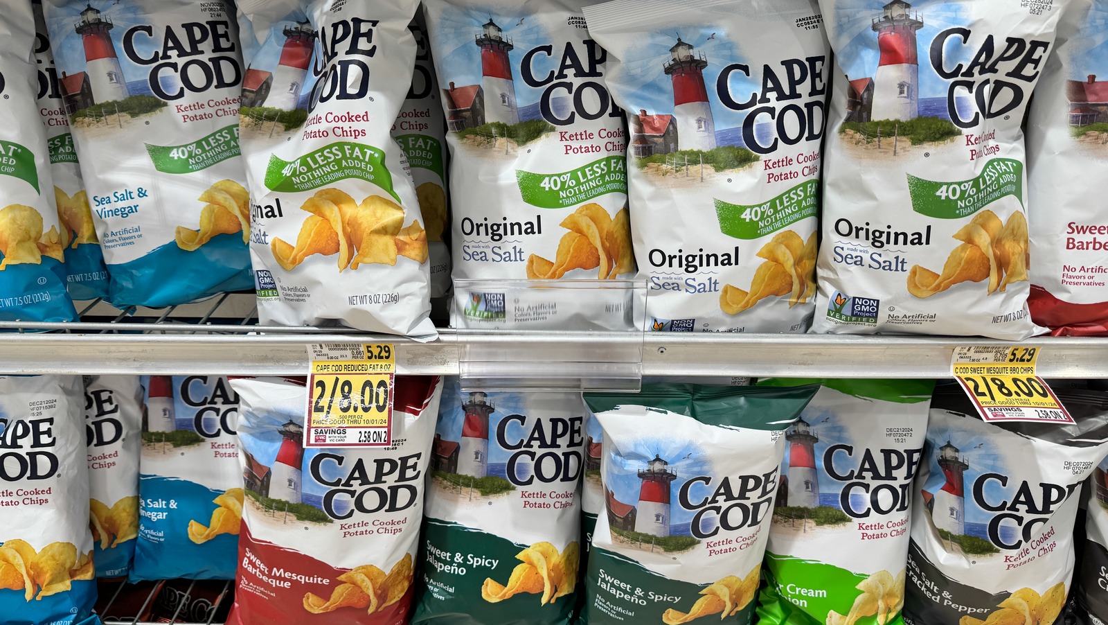 Sea Salt And Cracked Pepper Is Cape Cod's Best Potato Chip Flavor Hands ...