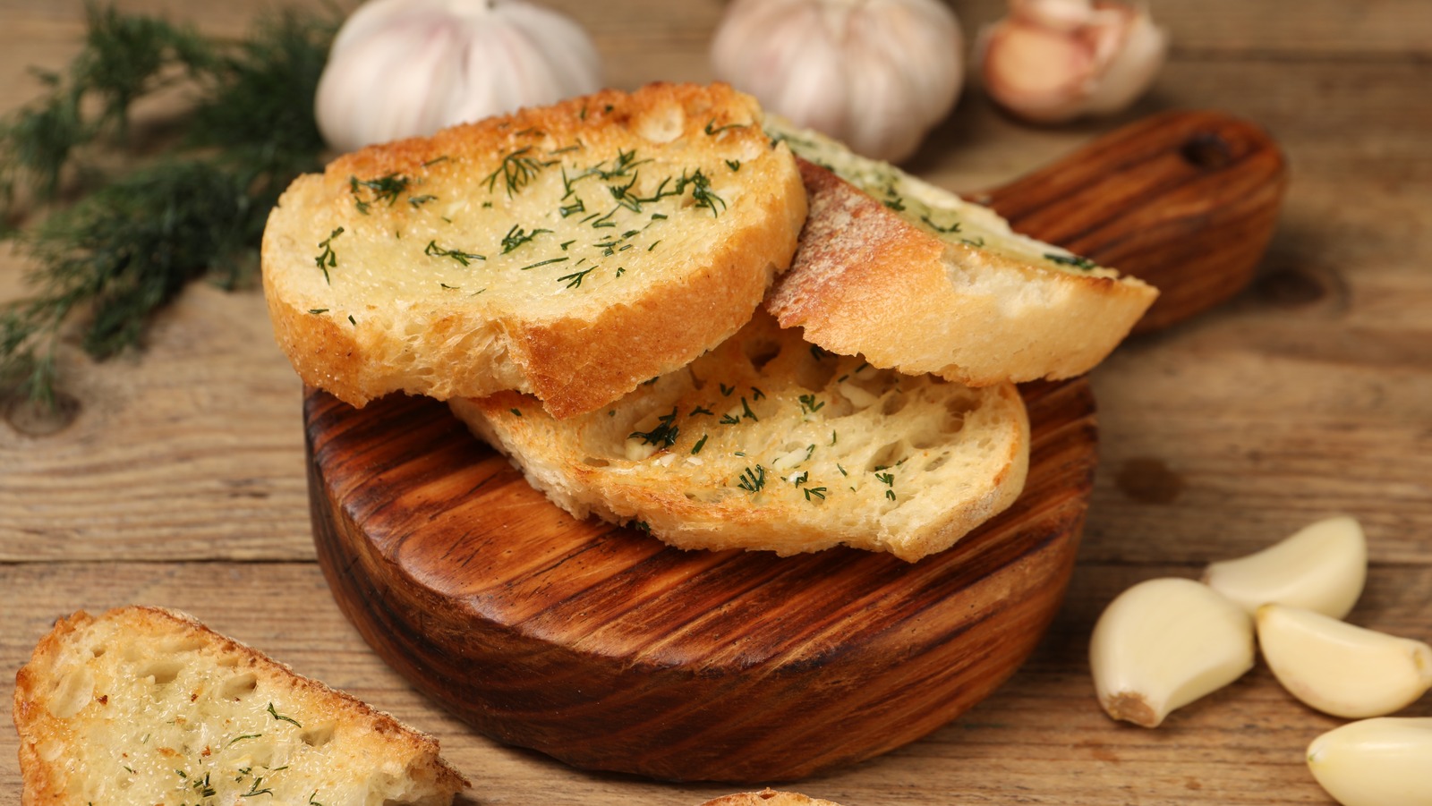 The Best Type Of Bread To Use For Garlic Bread (And The One You Should ...