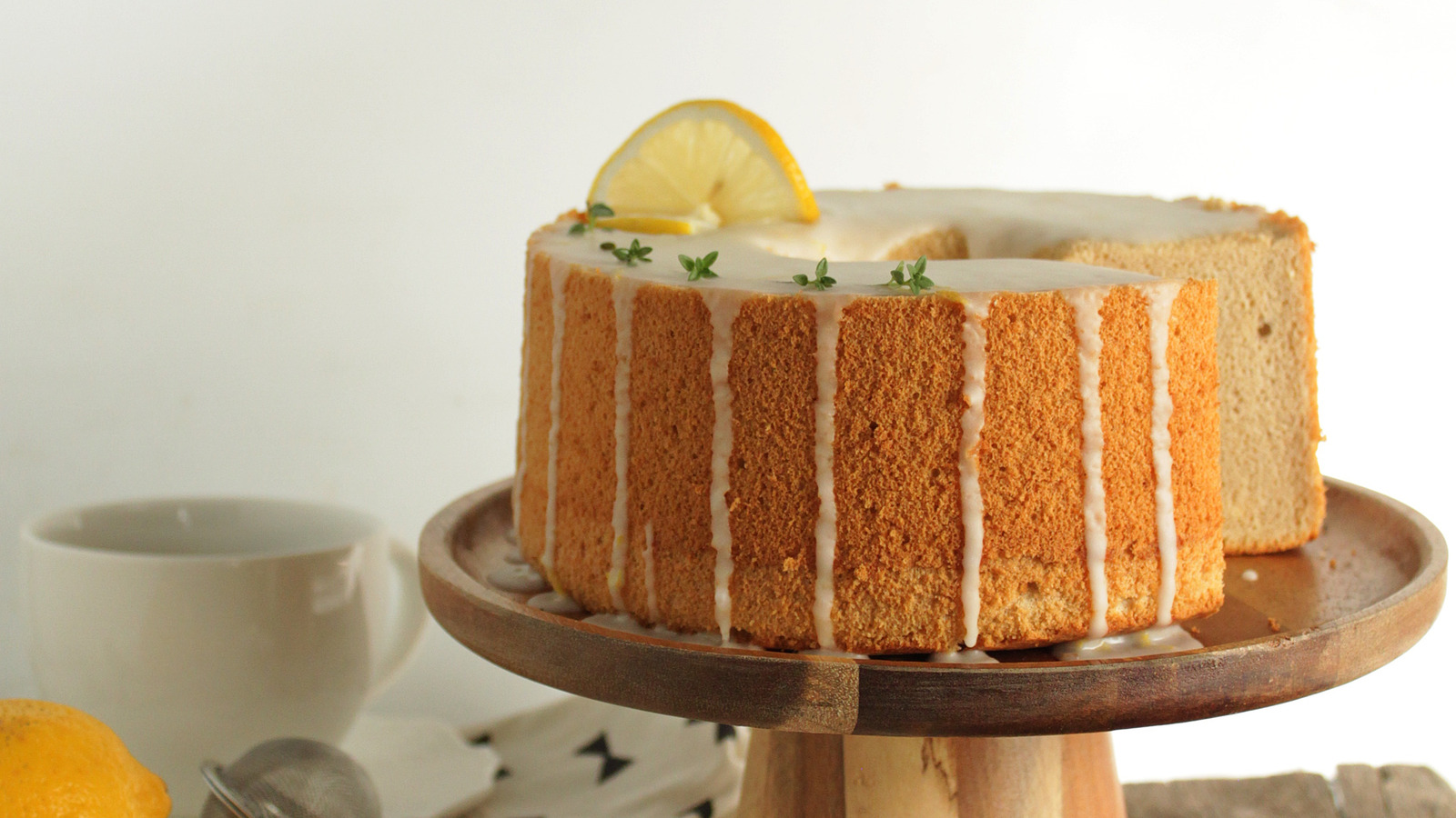 The Best Way To Bake With Floral Teas For Irresistibly Aromatic Cakes