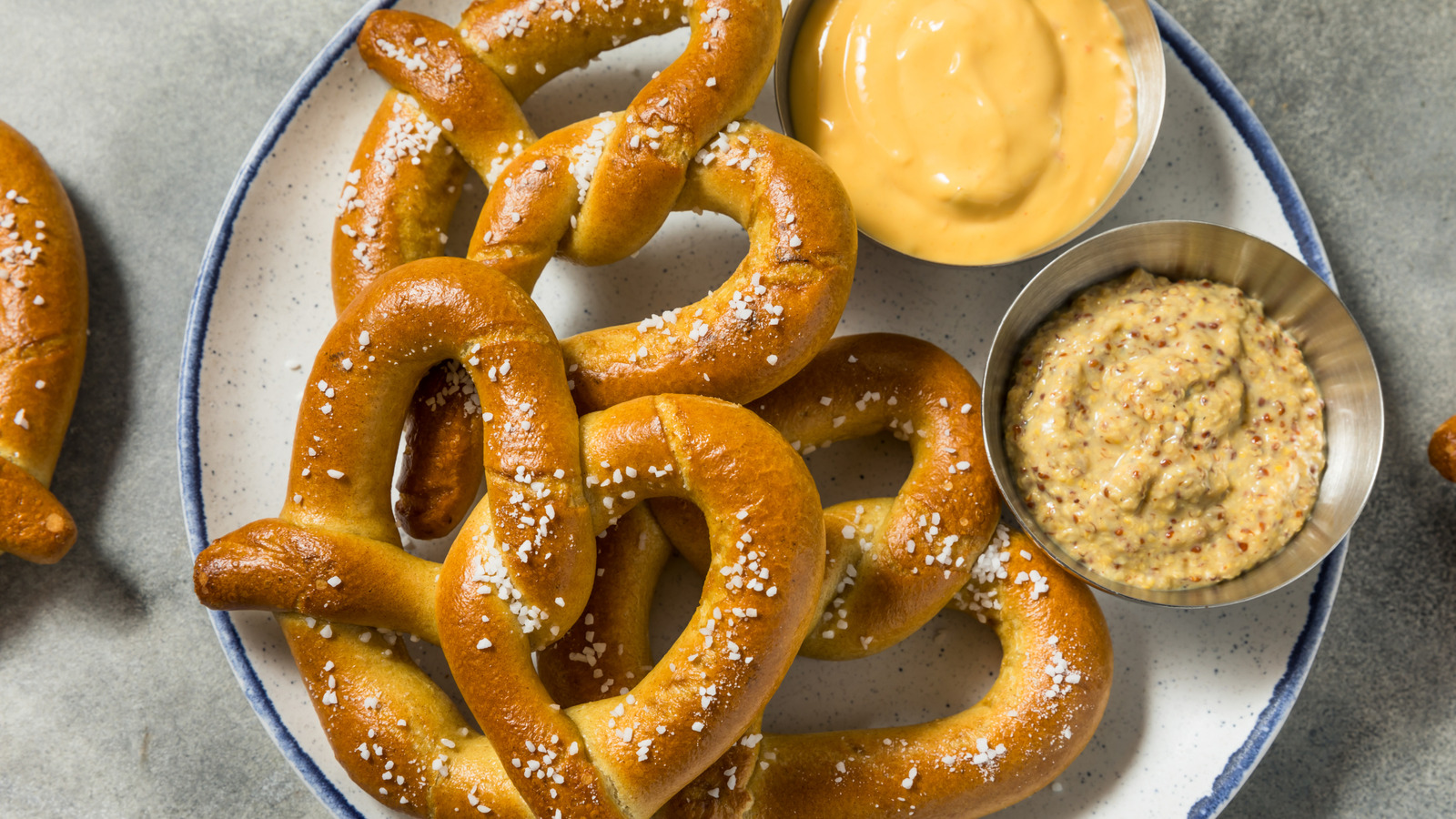The Brand Behind Aldi's Gigantic Bavarian Pretzel