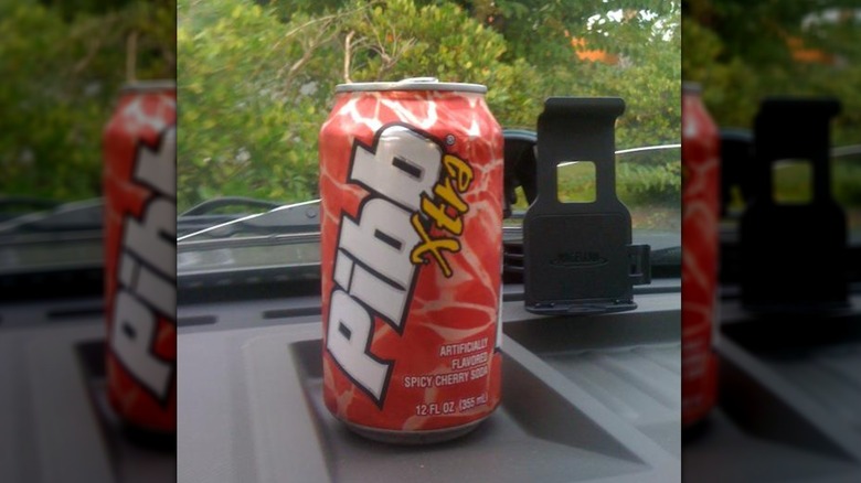 The Caffeine Content Of 20 Popular Sodas, Ranked Lowest To Highest