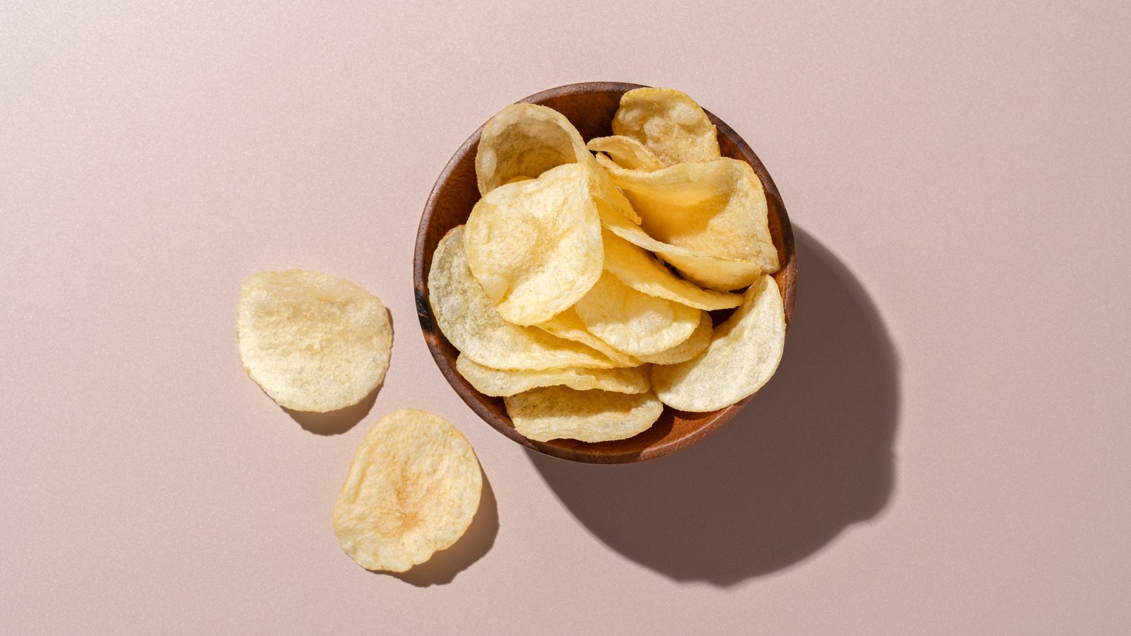 The Canadian Potato Chip That Combines All Our Favorite Snack Flavors ...