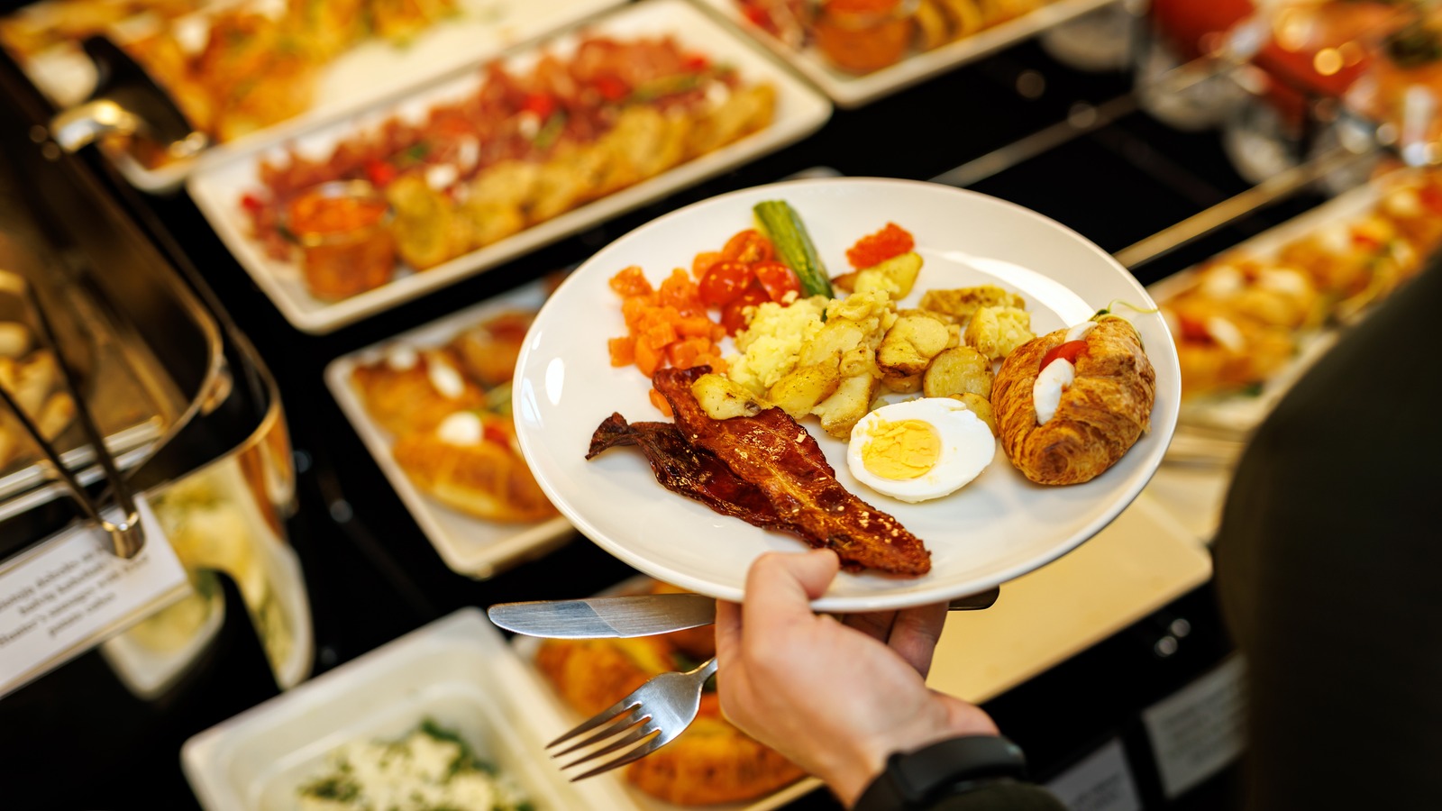 Golden Corral Offers A Massive Breakfast Buffet On Weekends Only