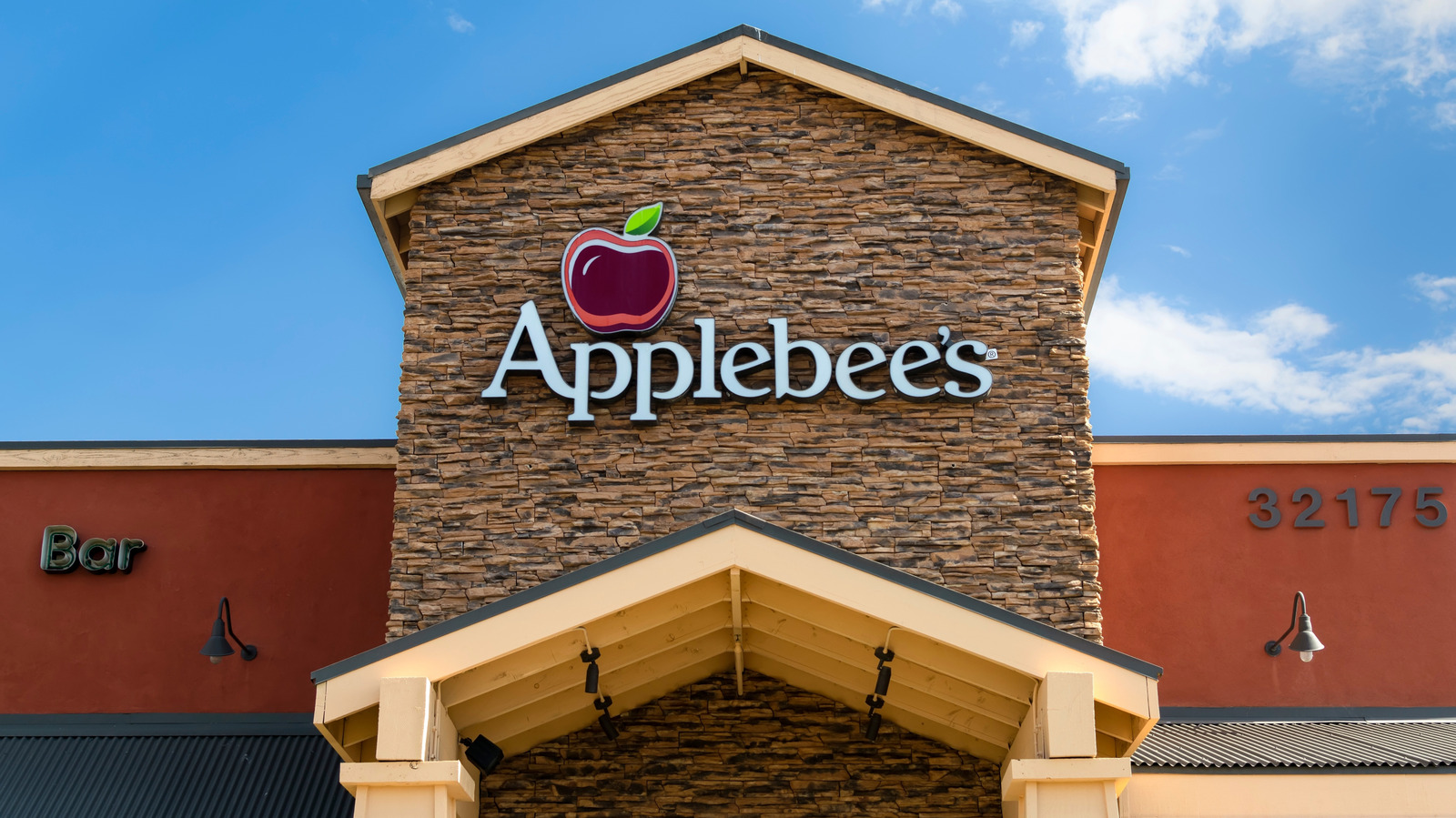 Don't Order Applebee's Riblets Platter - Get The Ribs Instead