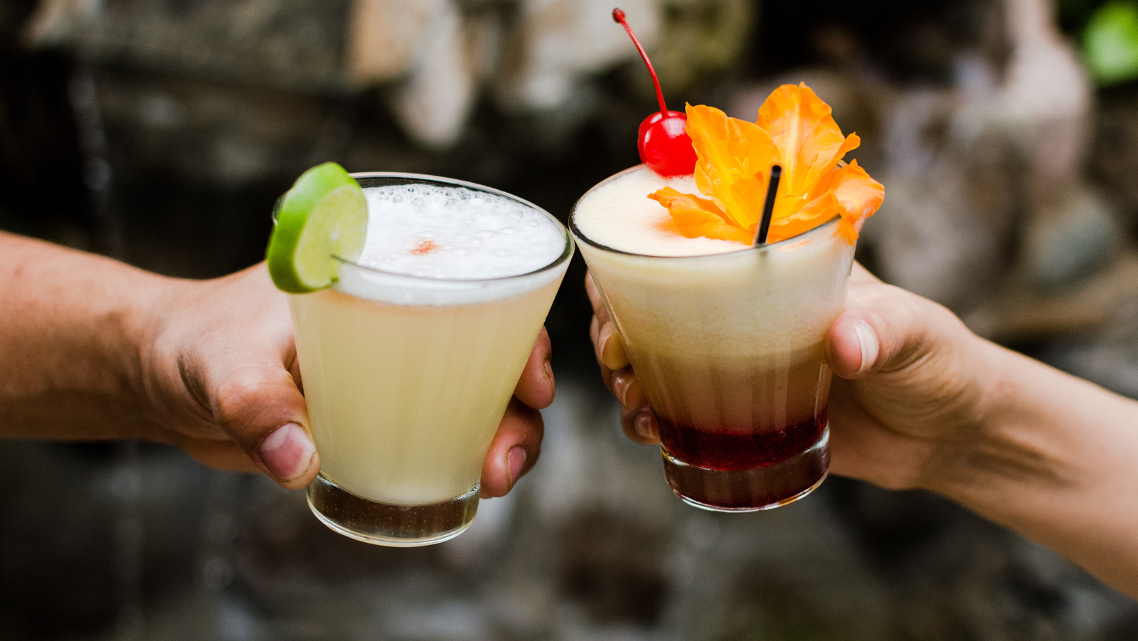 The Easy Method For Prepping Foamy Cocktails In Advance