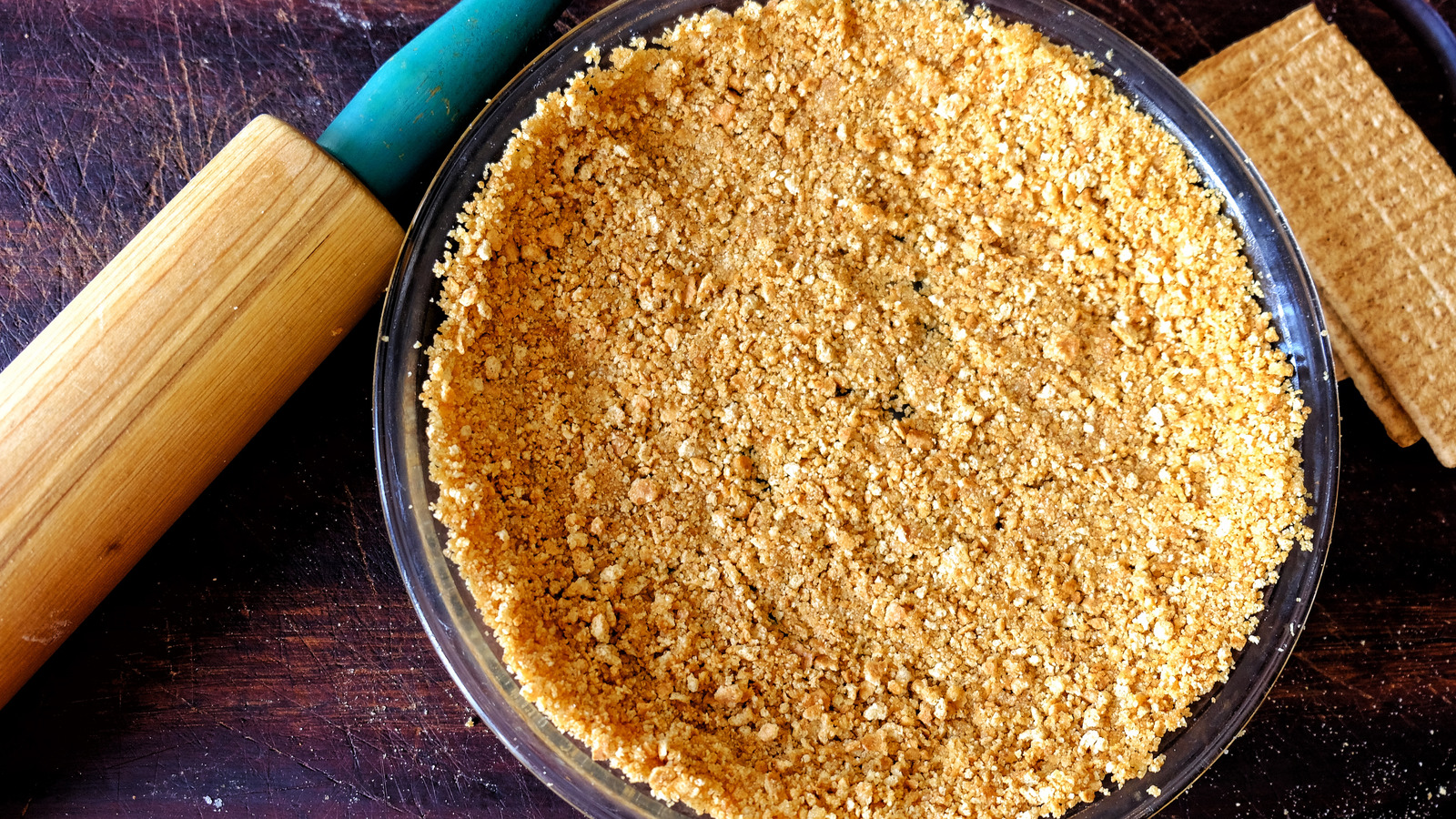 The Essential Ingredient That Holds Graham Cracker Crust Together