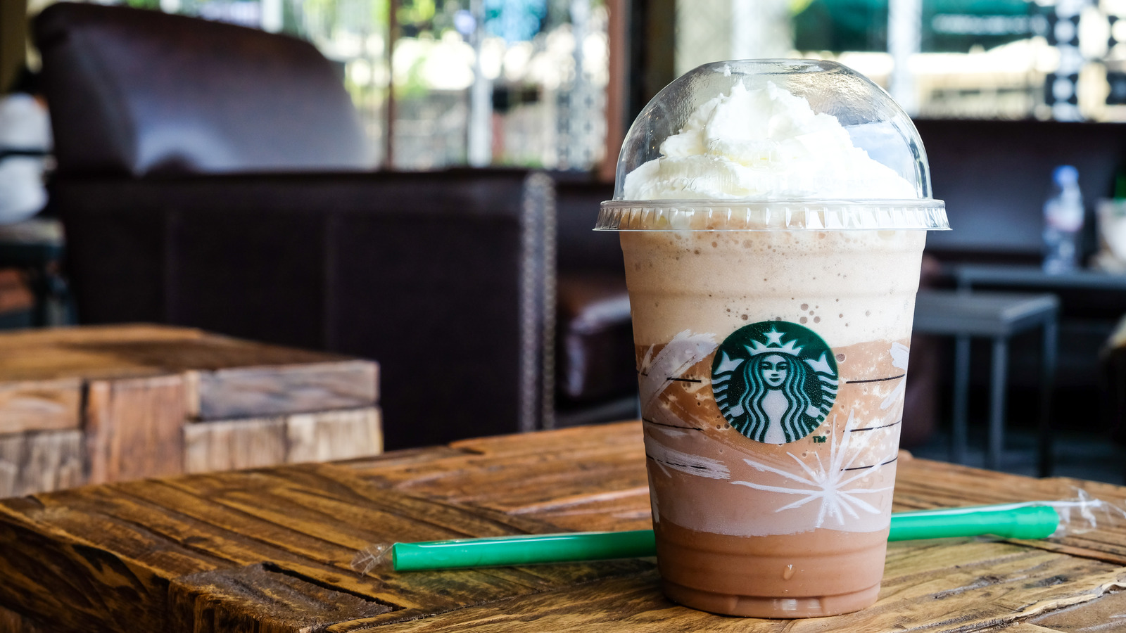 The Evolution Of Starbucks Frappuccinos From One Drink To Endless ...