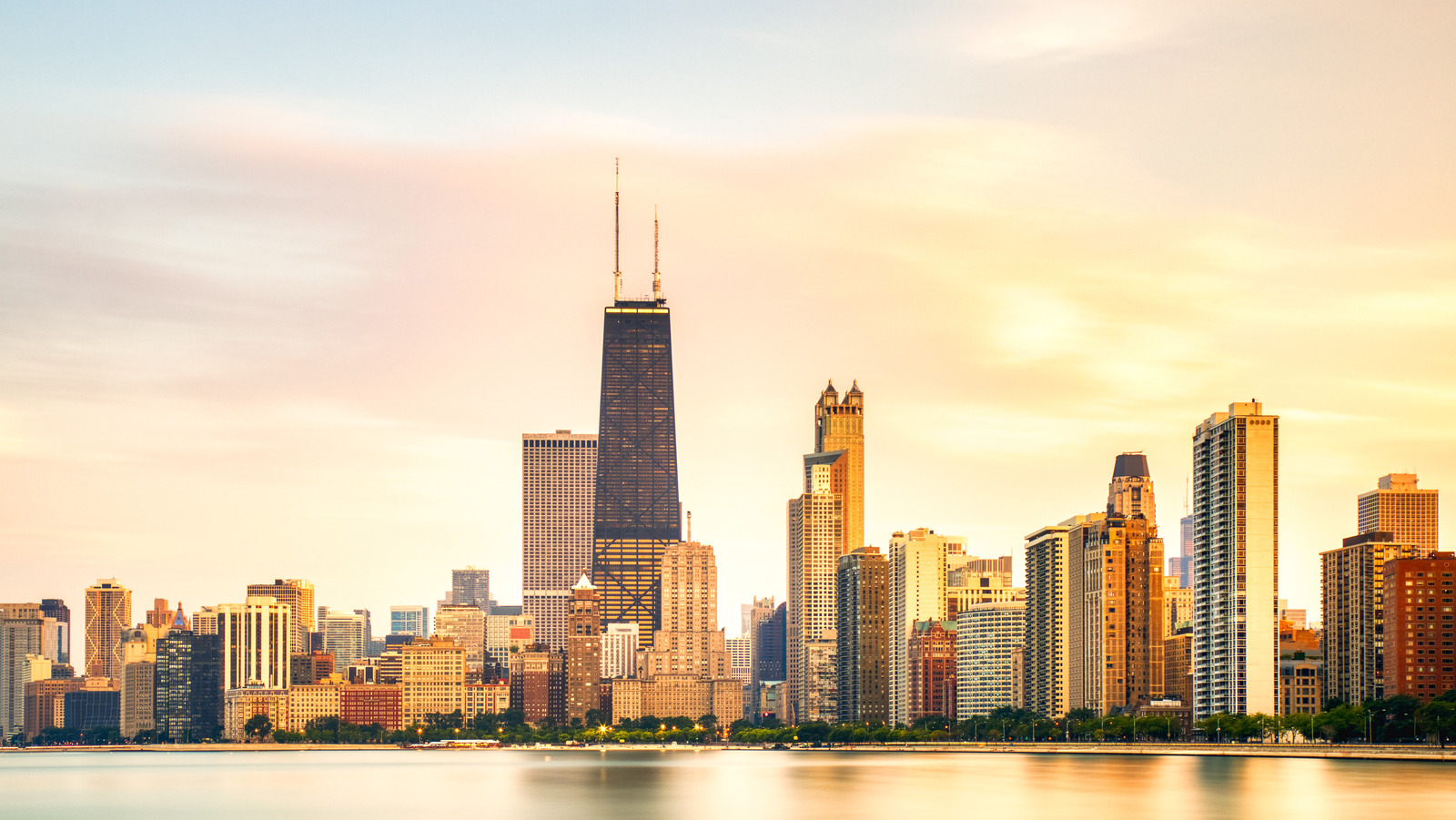 The Immigrant-Led Institution That Dominates Chicago's Fast Food Scene