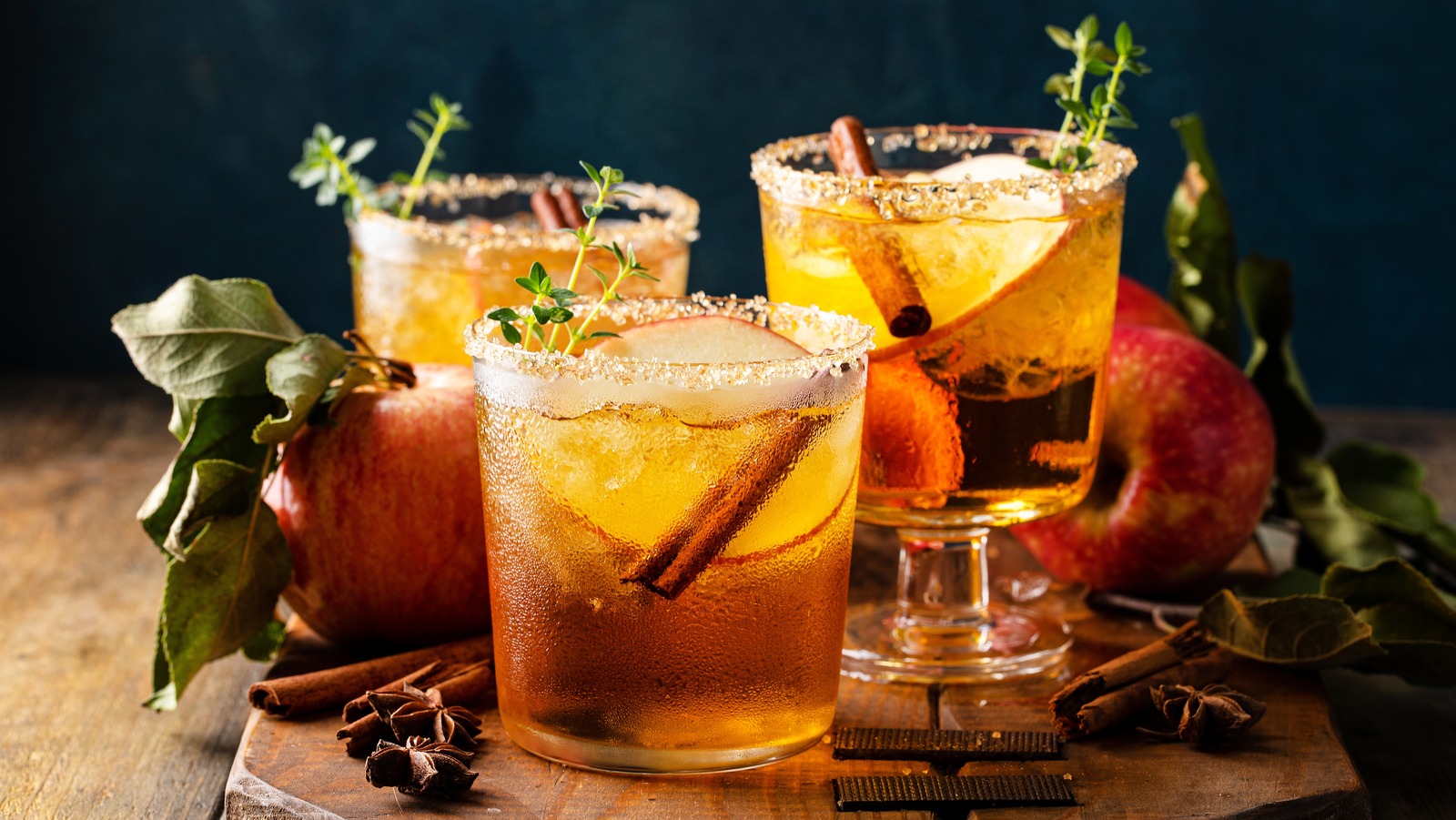 The Key Tip To Remember When Adding Apples To Your Cocktails