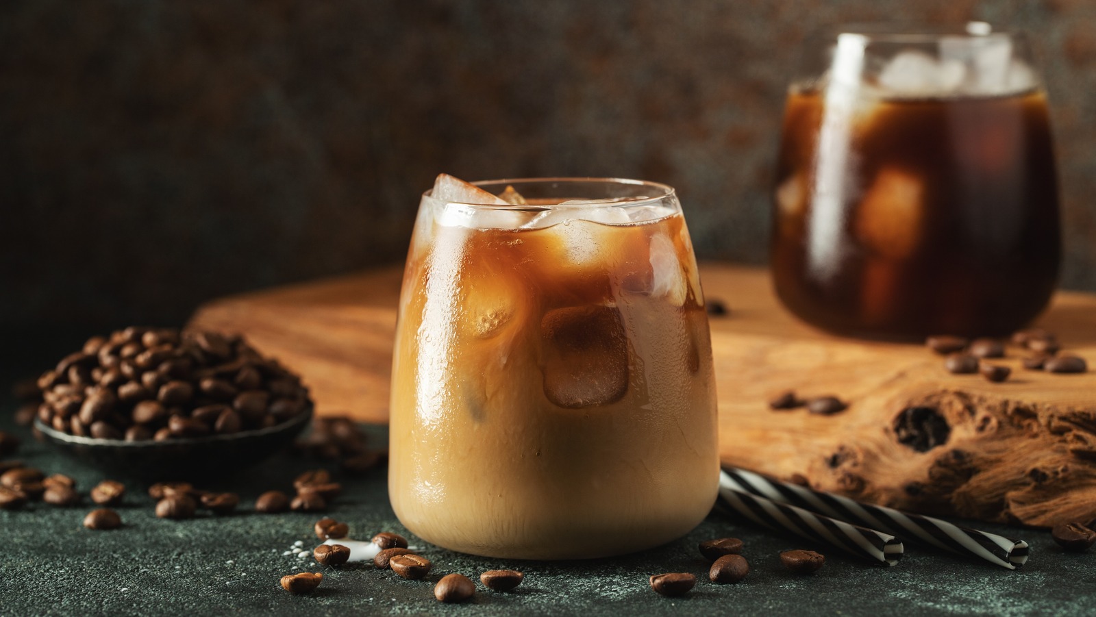 How To Make A Perfect Sweet Iced Espresso That's Super Smooth