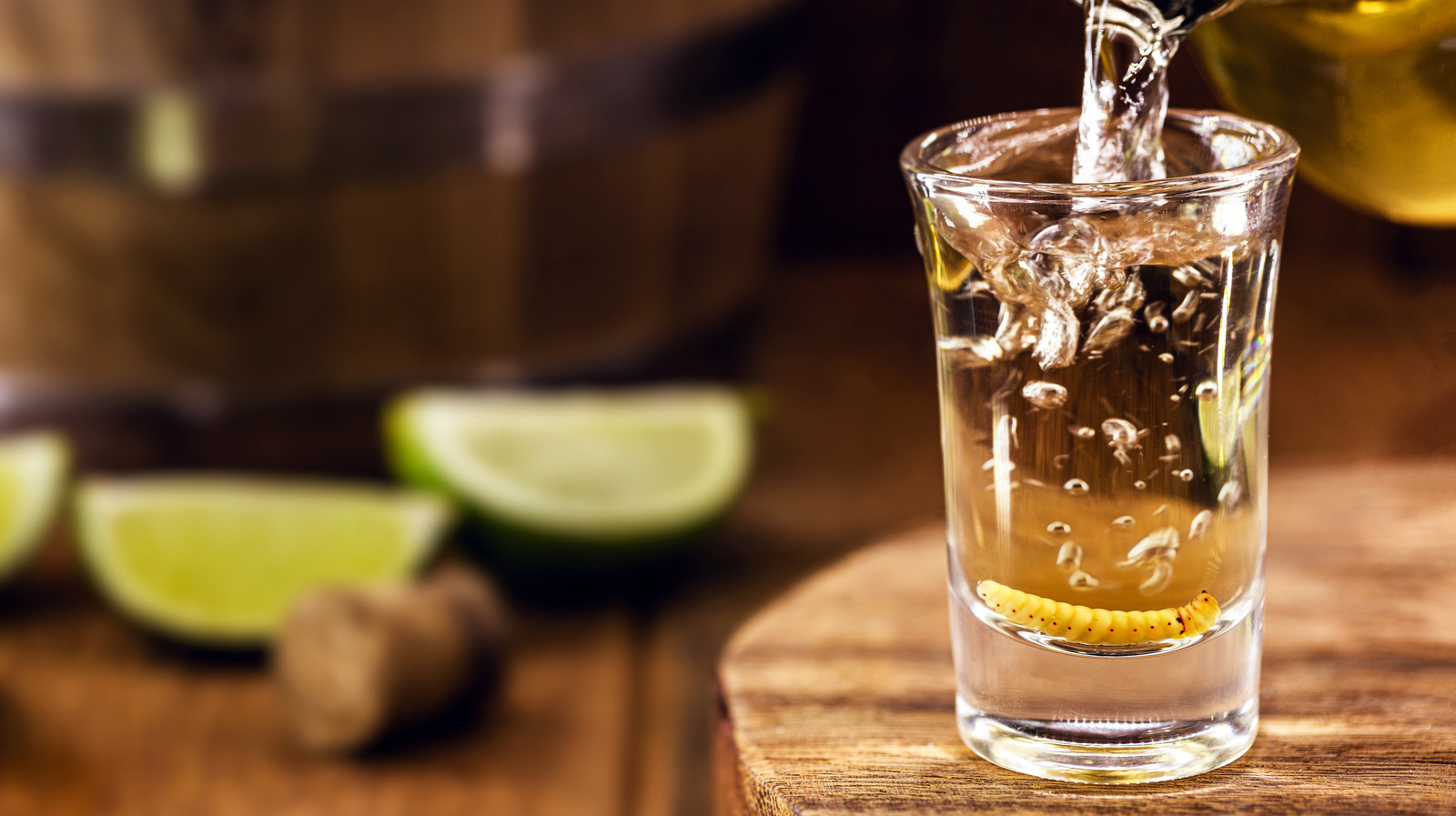 The Kiss Technique To Taste Mezcal Like A Pro