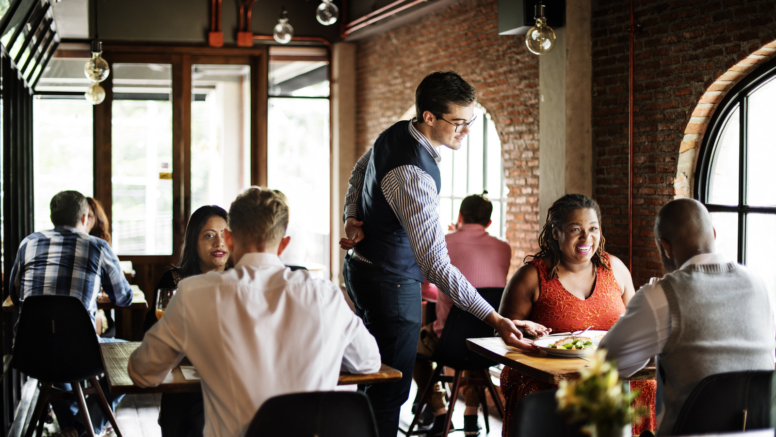 The Major US City With The Fewest Chain Restaurants In The Country