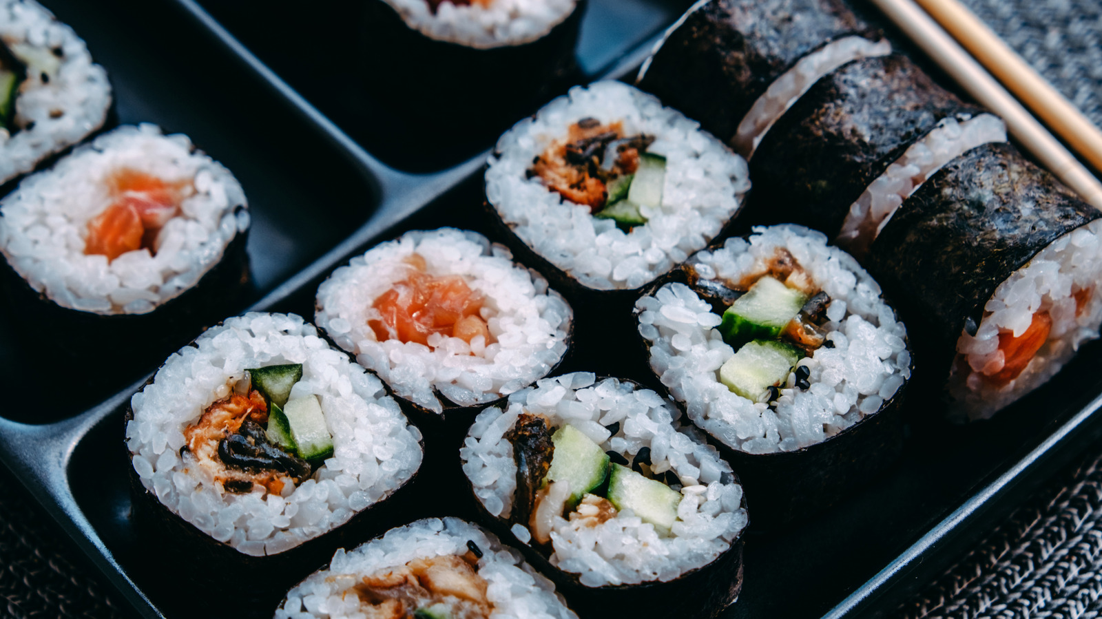 The Most Delicious Way To Serve Sushi At Home Is Way Easier Than Making ...