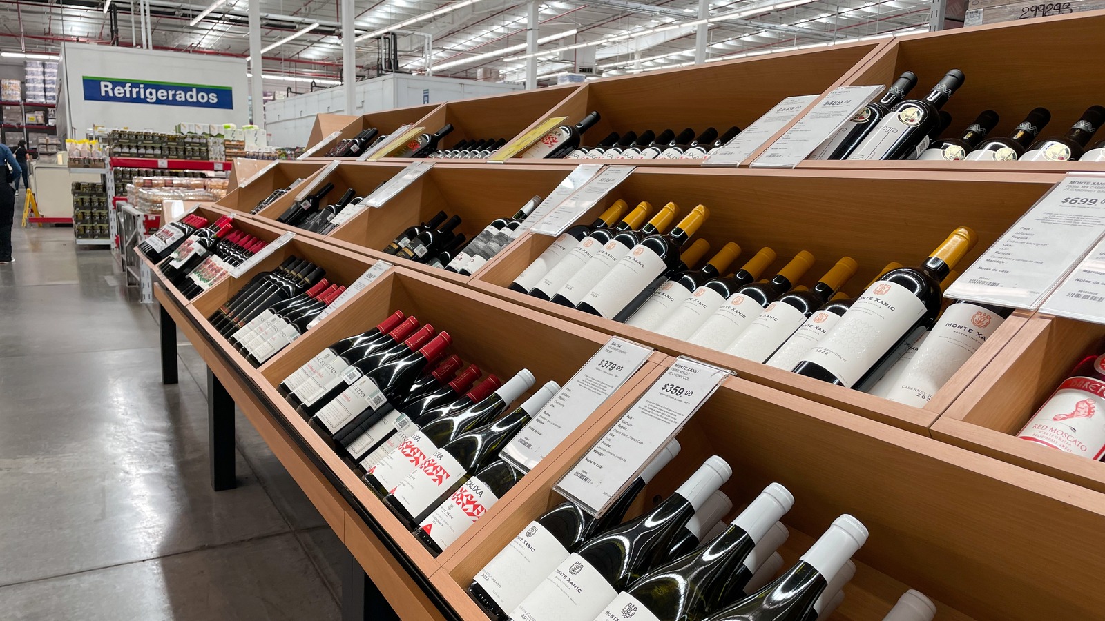 The One Costco White Wine That's Seriously Overpriced