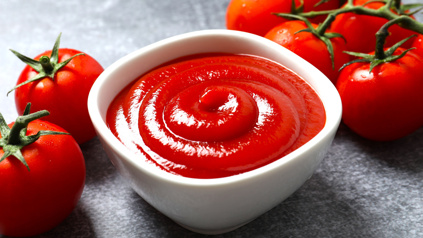 How To Tell If Ketchup Has Gone Bad (And Why It Expired)