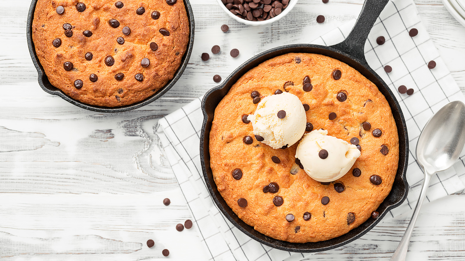 The Reason A Room Temperature Pan Is Important When Grilling Dessert