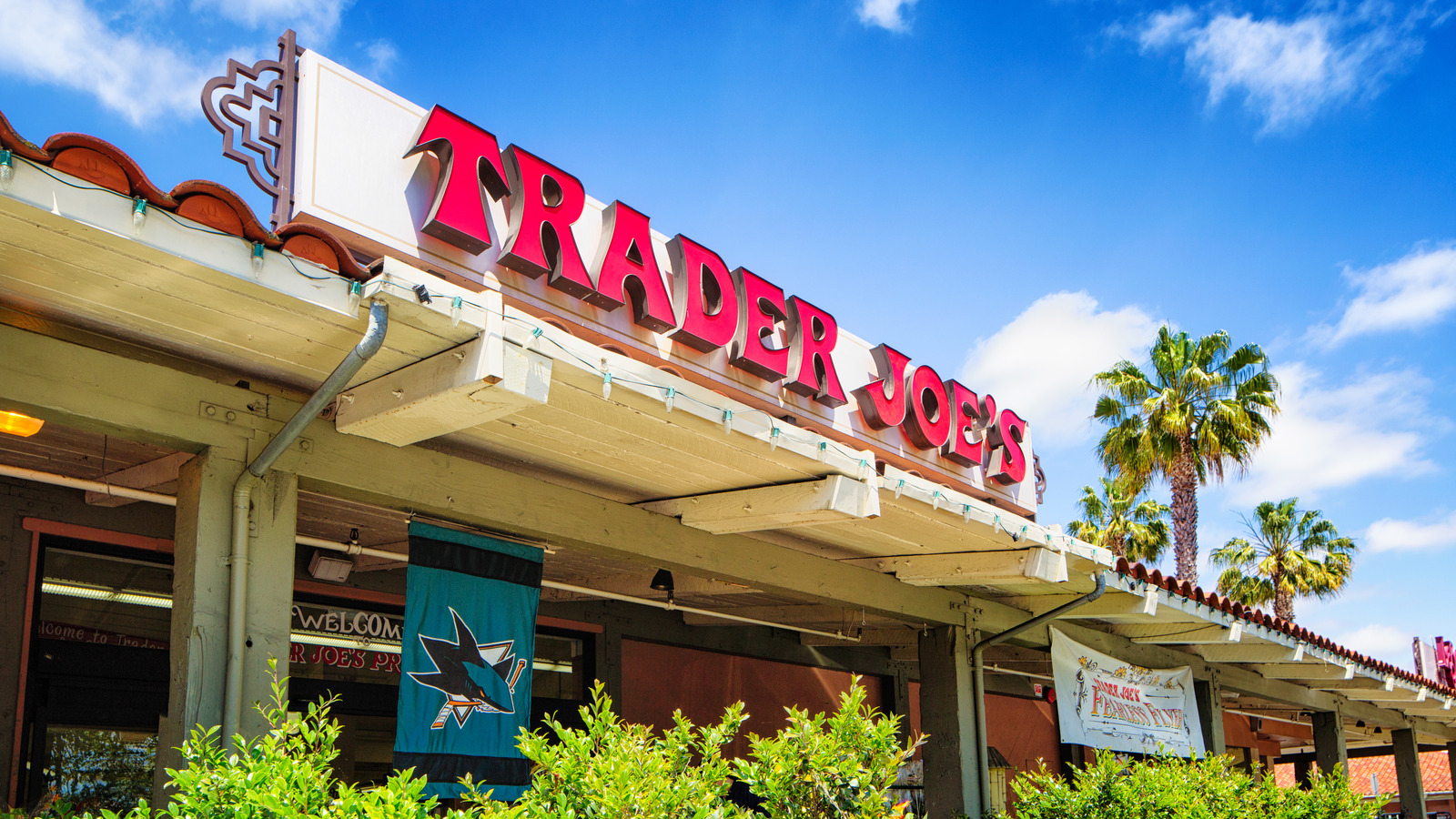 The Reason Trader Joe's Doesn't Have Many Name Brand Products
