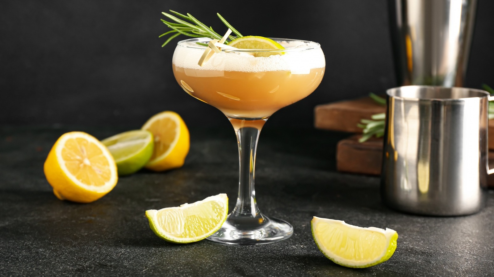 The Reason You Should Always Shake Your Whiskey Sour Before Serving