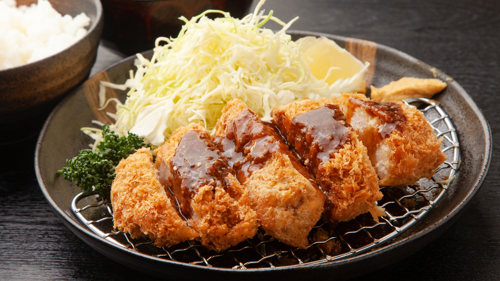 The Right Way To Serve Your Katsu Dishes, According To A Chef