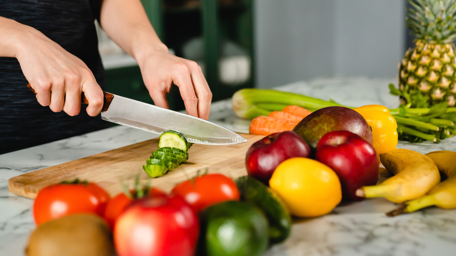 The Secret To Keeping Sticky Foods Off Of Your Knife