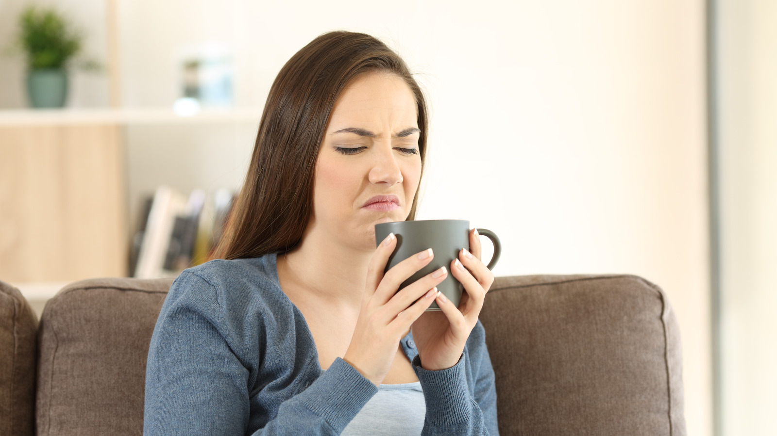 The Signal Your Tea Has Expired Before You Brew It