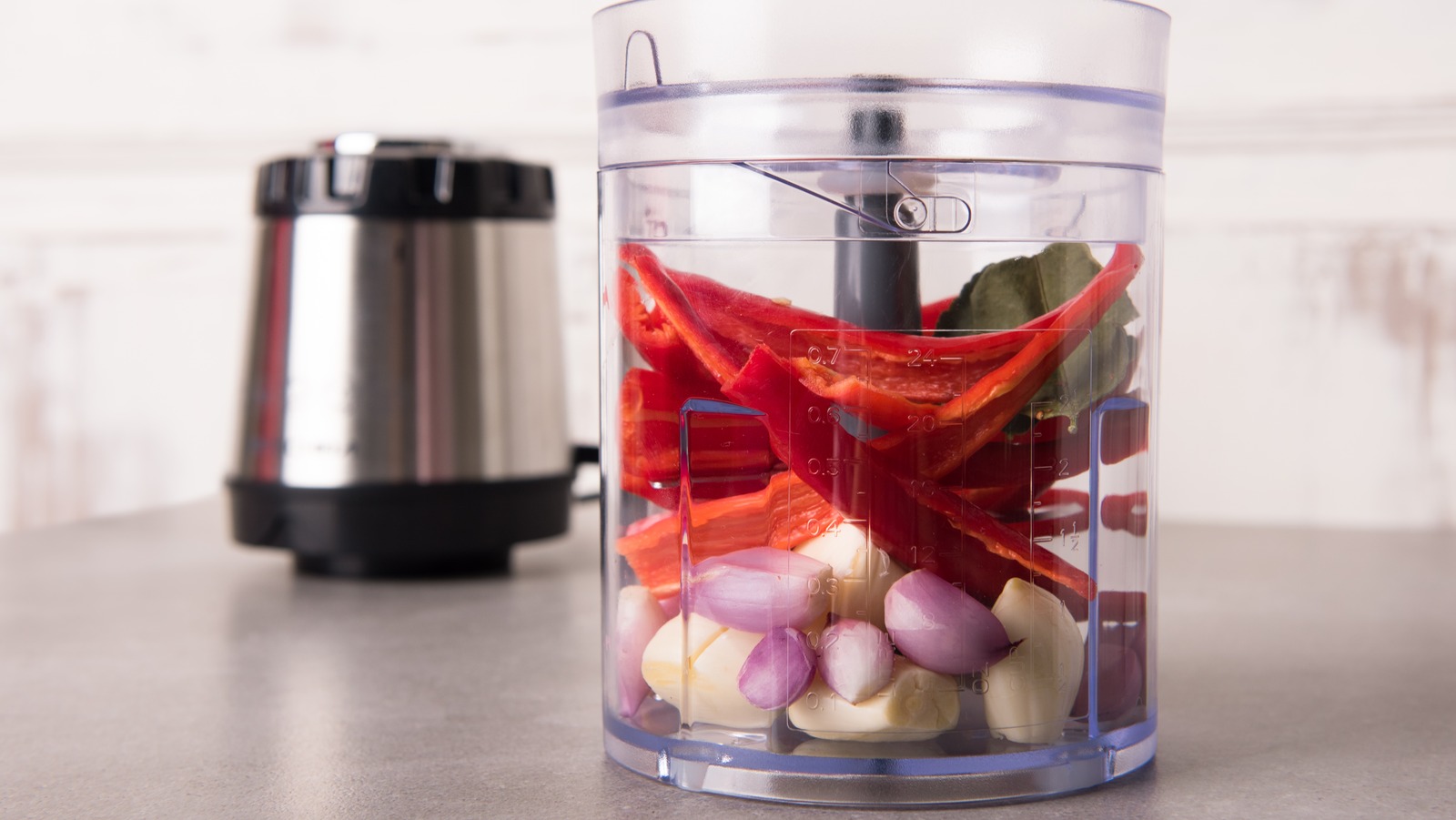 The Simple, Mess-Free Tip For Emptying Your Food Processor