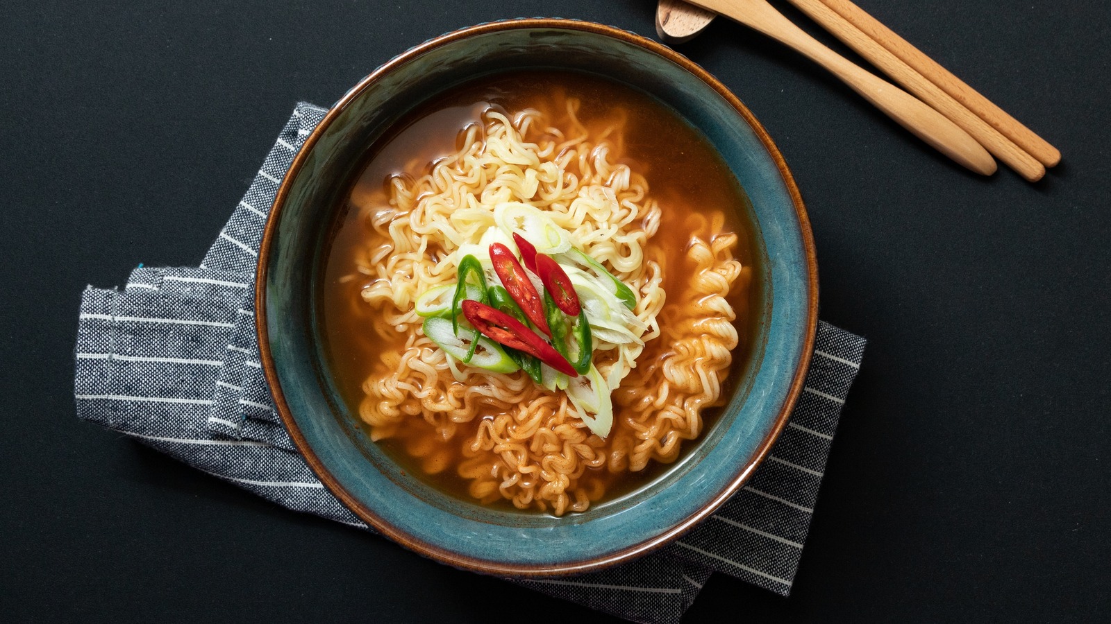 Simmer Meat In Your Instant Ramen For A Protein-Packed Meal